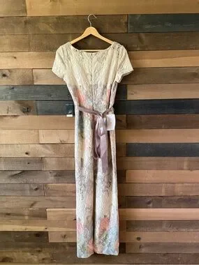 Adrianna Papell | Dresses | Adrianna Papell Floral Matelasse Column ...